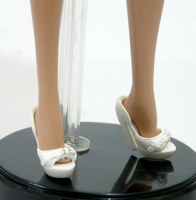 Mattel Barbie Doll FR Vintage Silkstone new high heels white boots ...